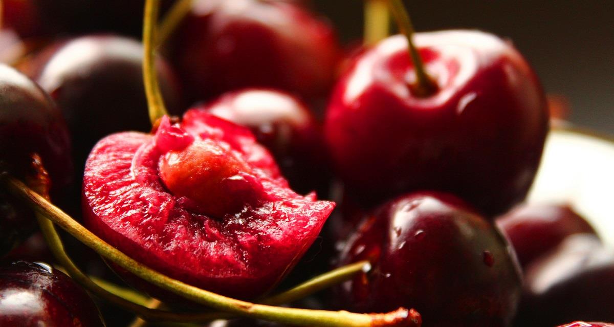 Frutti rossi: benefici, proprietà e ricette delle gemme del bosco ...